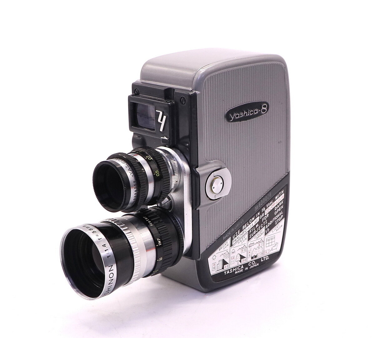 Двухобъективная кинокамера Yashica 8 T-2