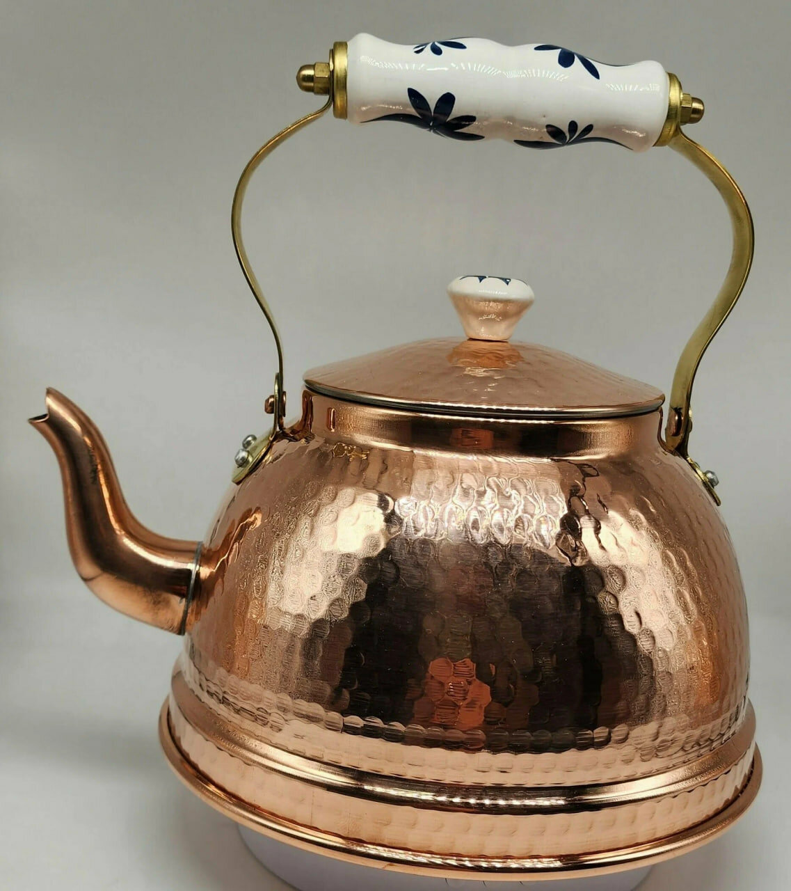 Медный чайник 1.5 л. С чеканкой, Португалия (oxan)