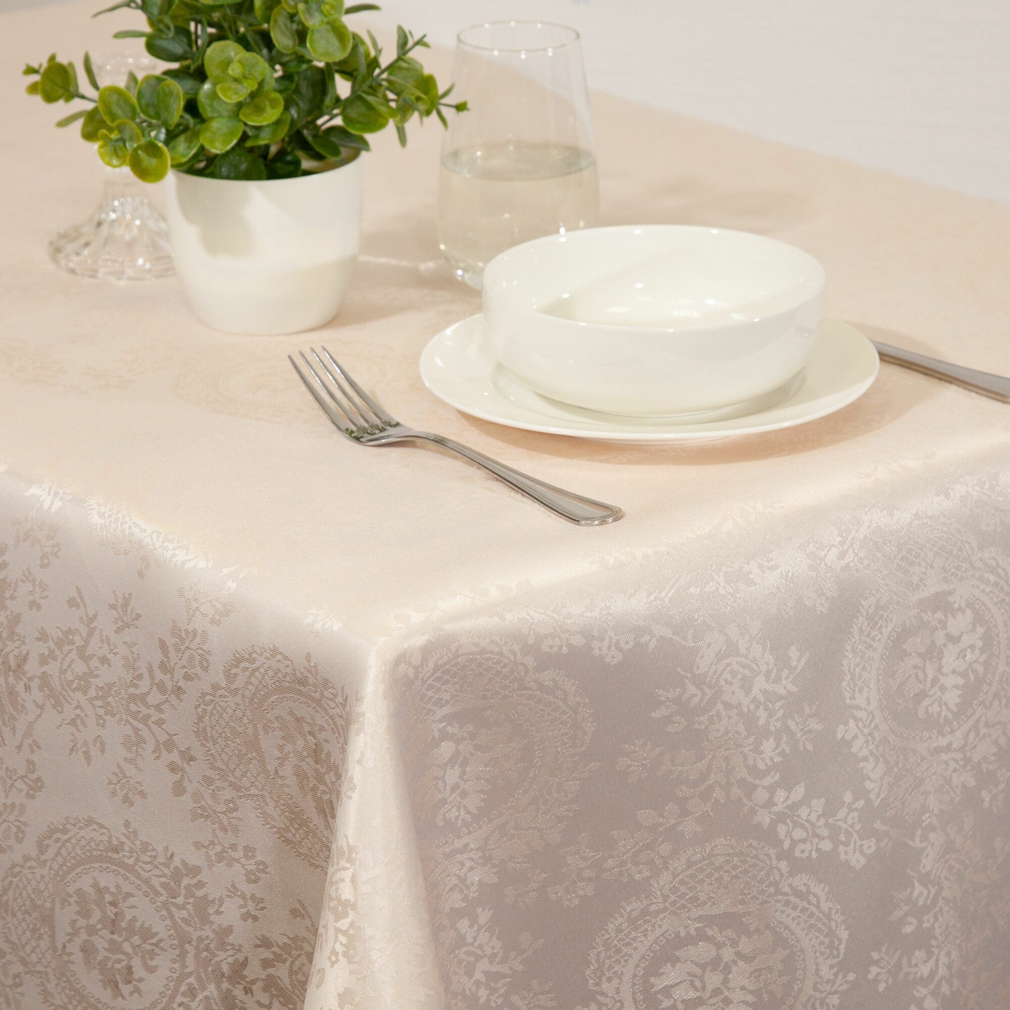 Скатерть 150х220 см прямоугольная Wellness