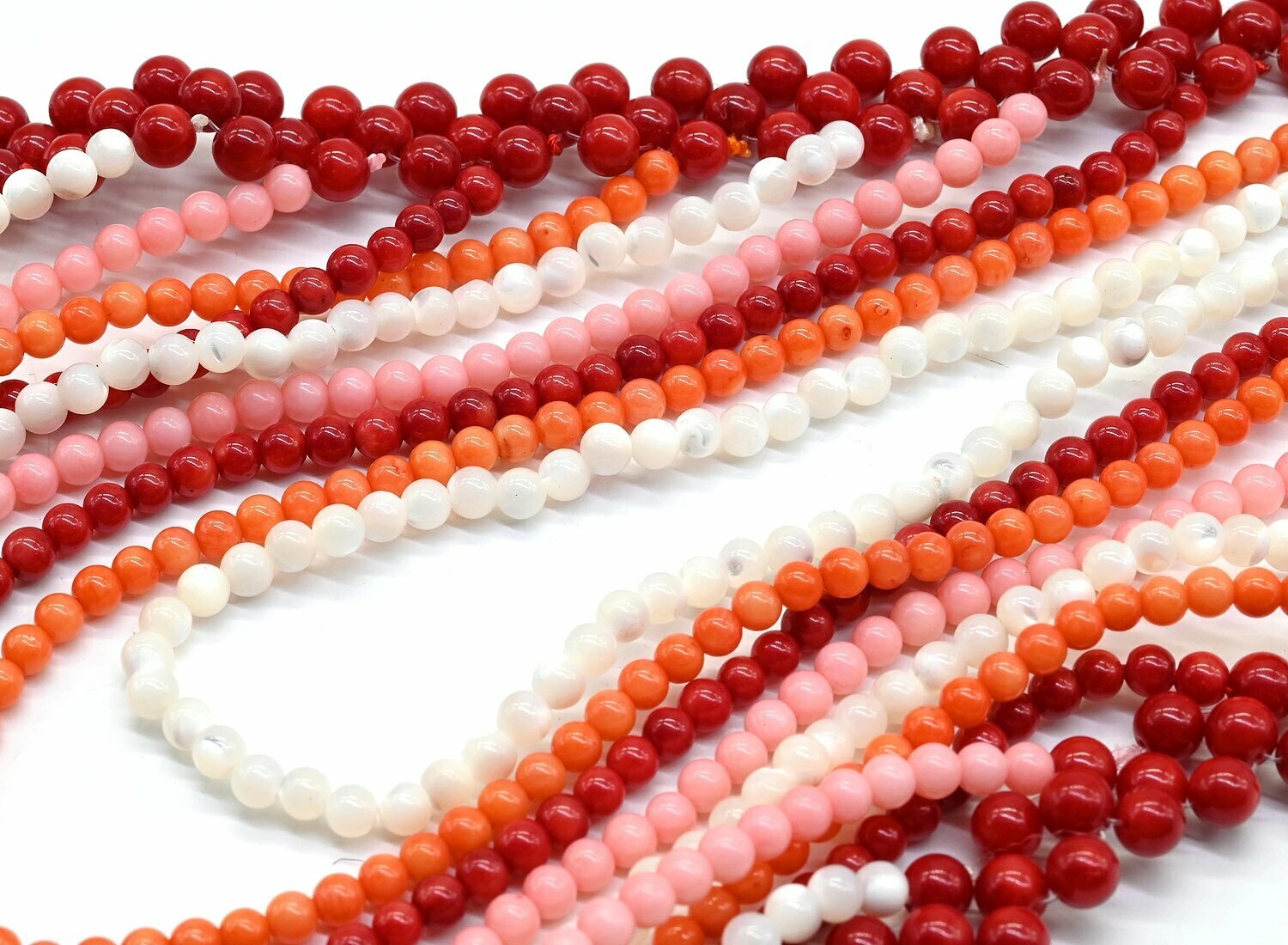 Колье, коралл