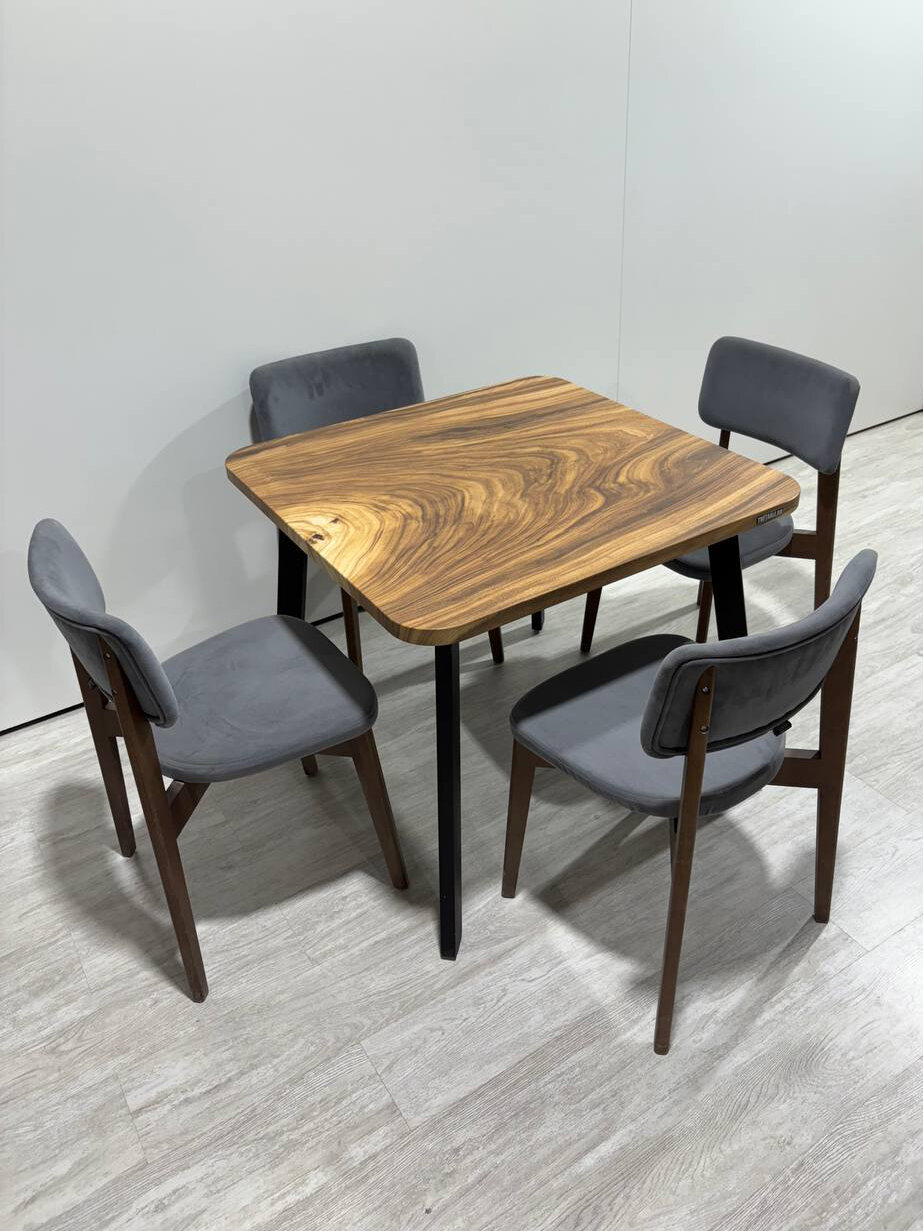 Стол кухонный обеденный квадратный дизайнерский лофт THETABLE•RU 100х100 9.2/4.1