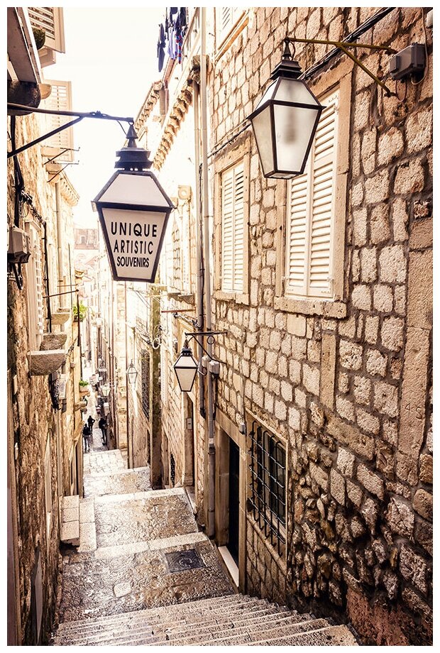 Фотообои Уютная стена "Узкая улочка с крутой лестницей в Дубровнике" 180х270 см Виниловые Бесшовные (единым полотном)