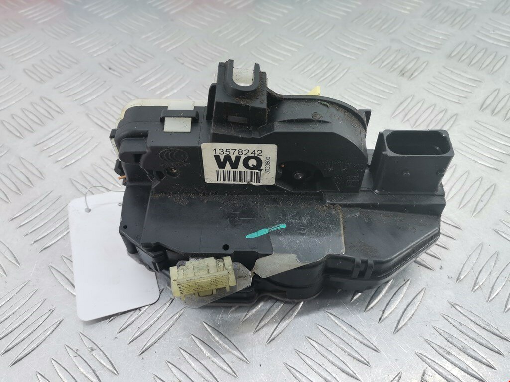 Замок двери задней левой Chevrolet Orlando 13579555 арт. 1926144