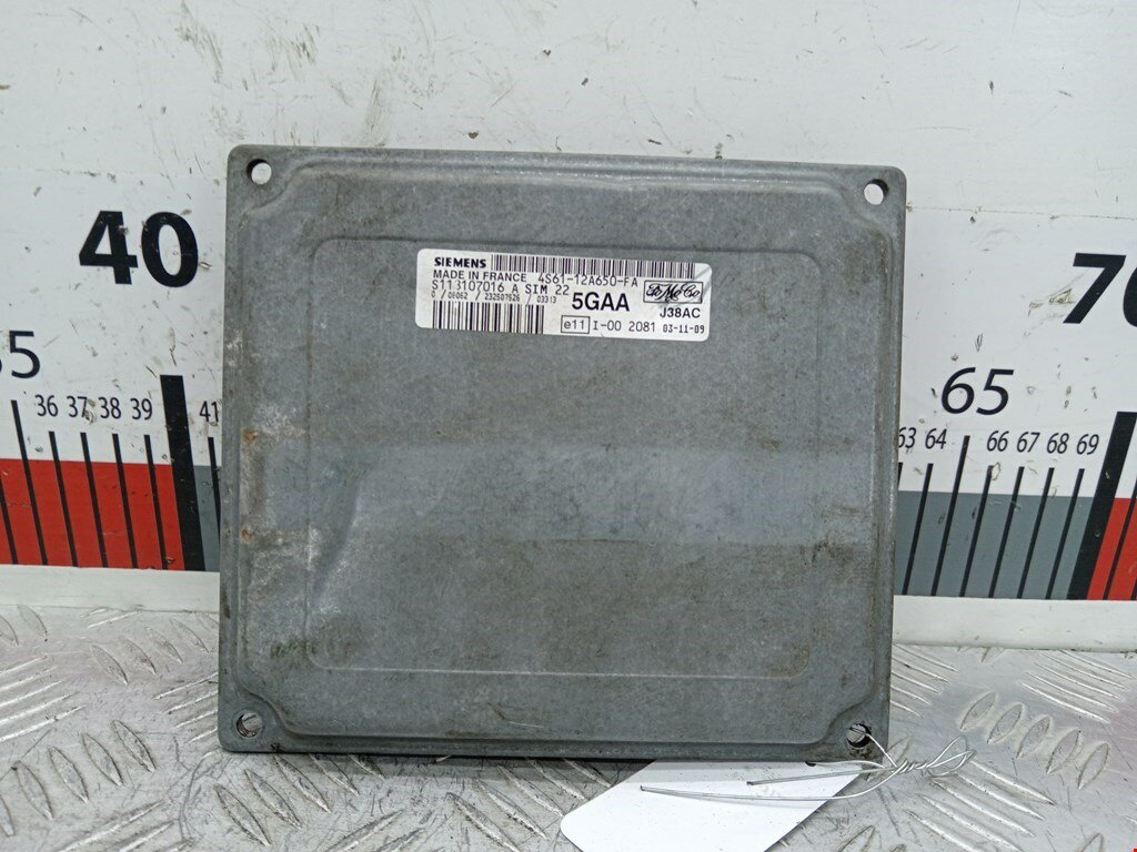 Блок управления двигателем Mazda 2 DY 4S6112A650FA арт. 2014641