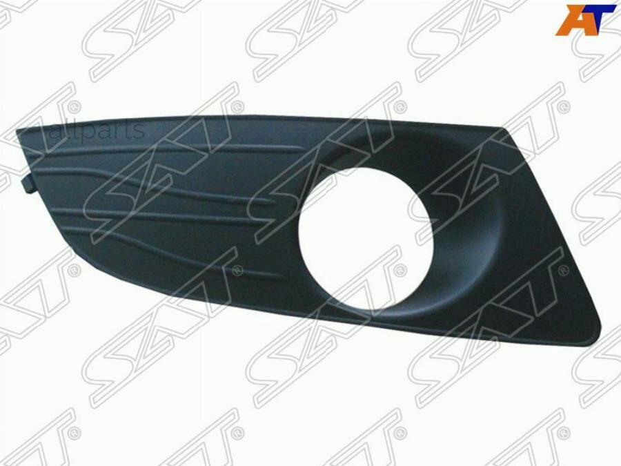 SAT ST-DC01-219-A1 Оправа ПТФ Renault Logan 09-16 (Справа)