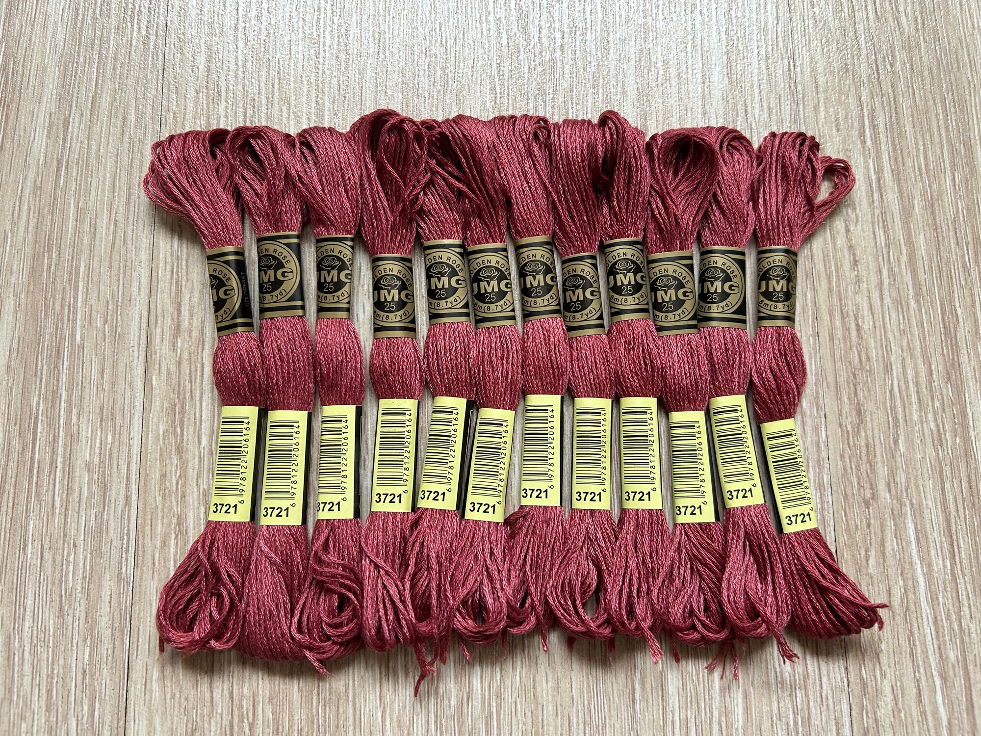 Нитки для вышивания JMC мулине (150-3866) 100% полиэфир 12 штук x 8 м