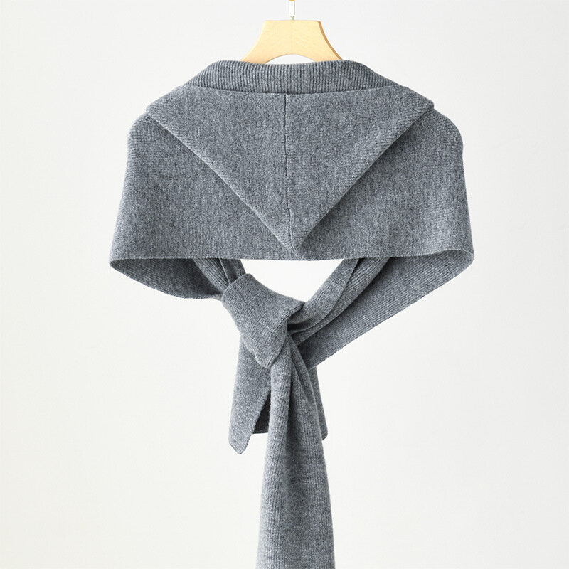 Шарф-капюшон для женщин