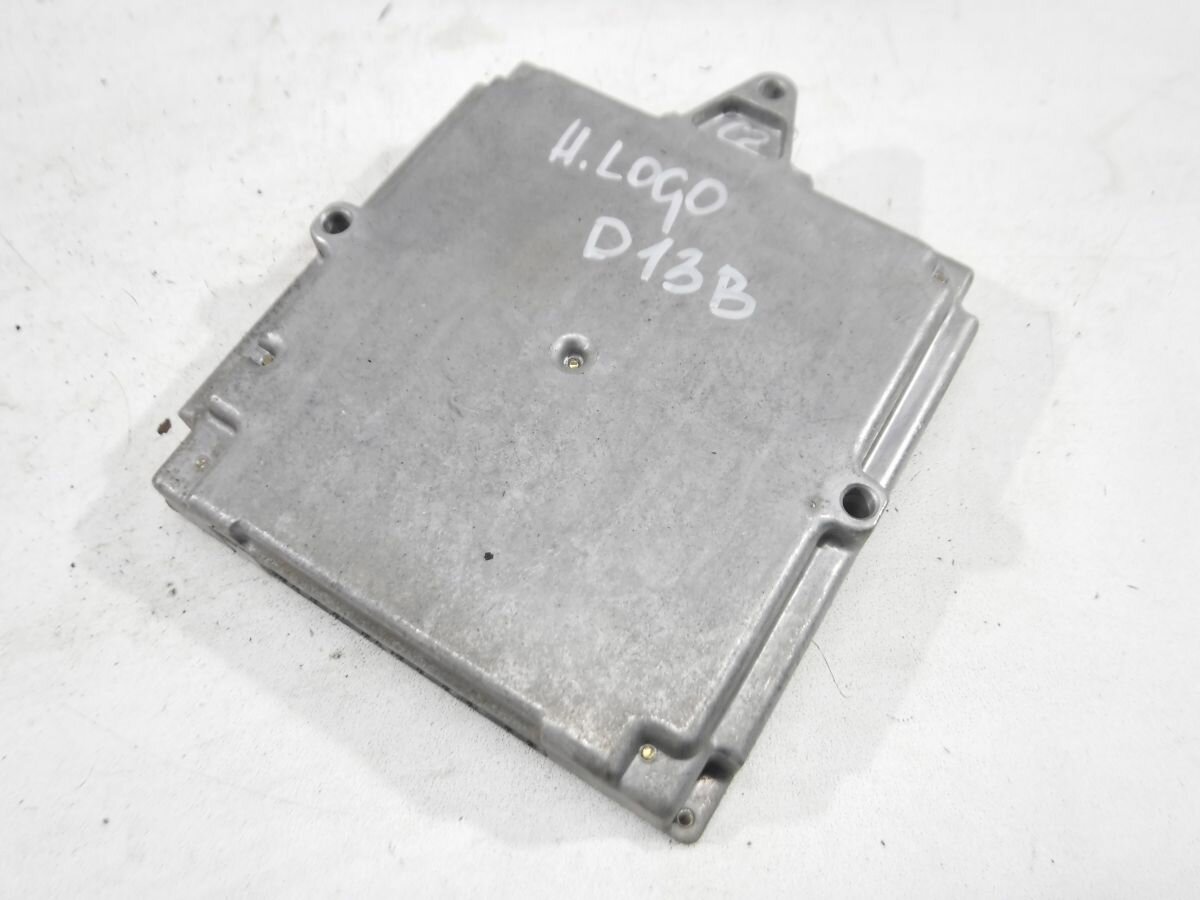 Блок управления двигателем Honda Logo GA3 (1996—2001) 37820P7AJ01