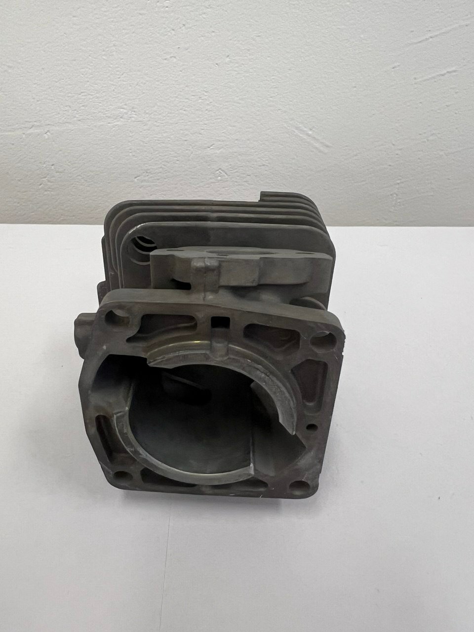 Цилиндр для бензопилы Shindaiwa 300S 22154-12111