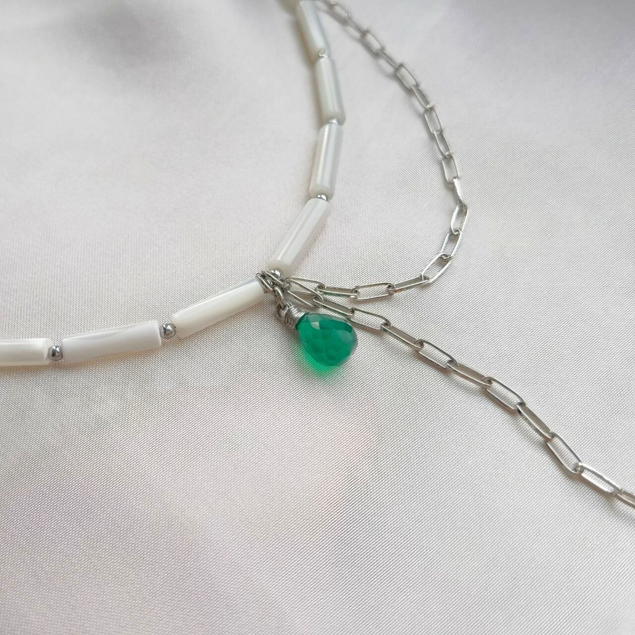 Серьги Камни Елены, перламутр, халцедон