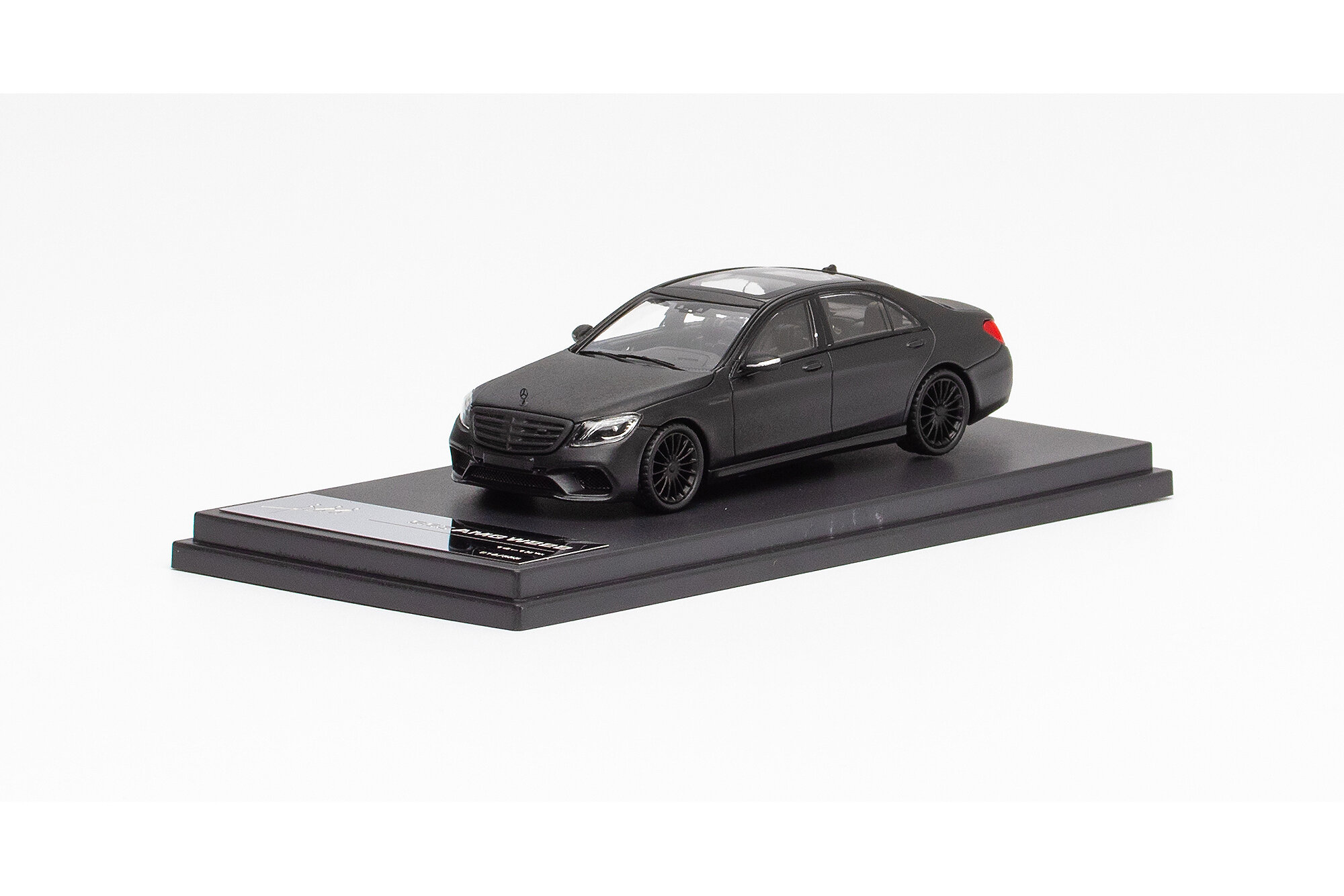 Модель коллекционная Mercedes W222 S65 amg 2022 matt black / мерседес W222 S65 амг черный матовый (длина 7-10 см)