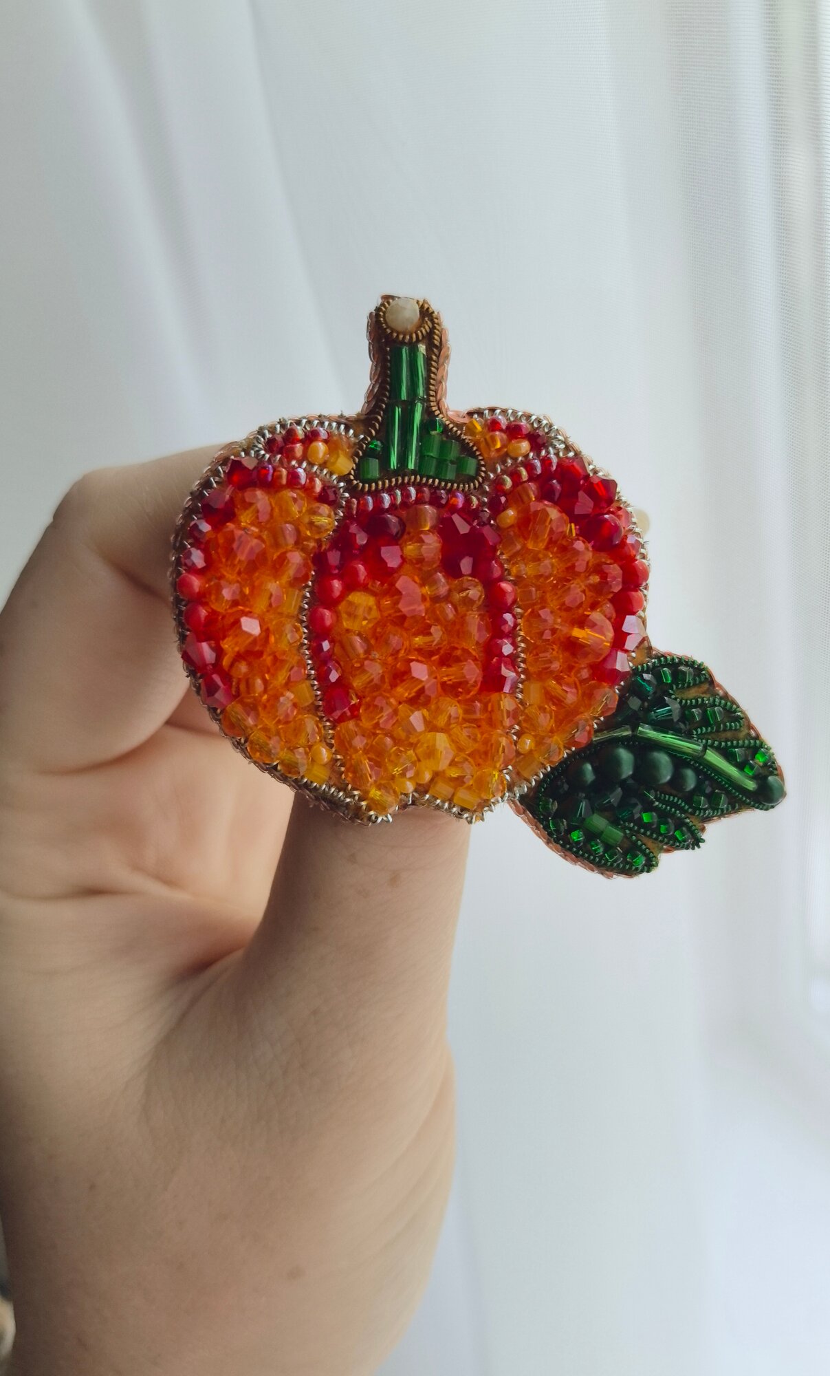 Брошь, жемчуг имитация, бисер