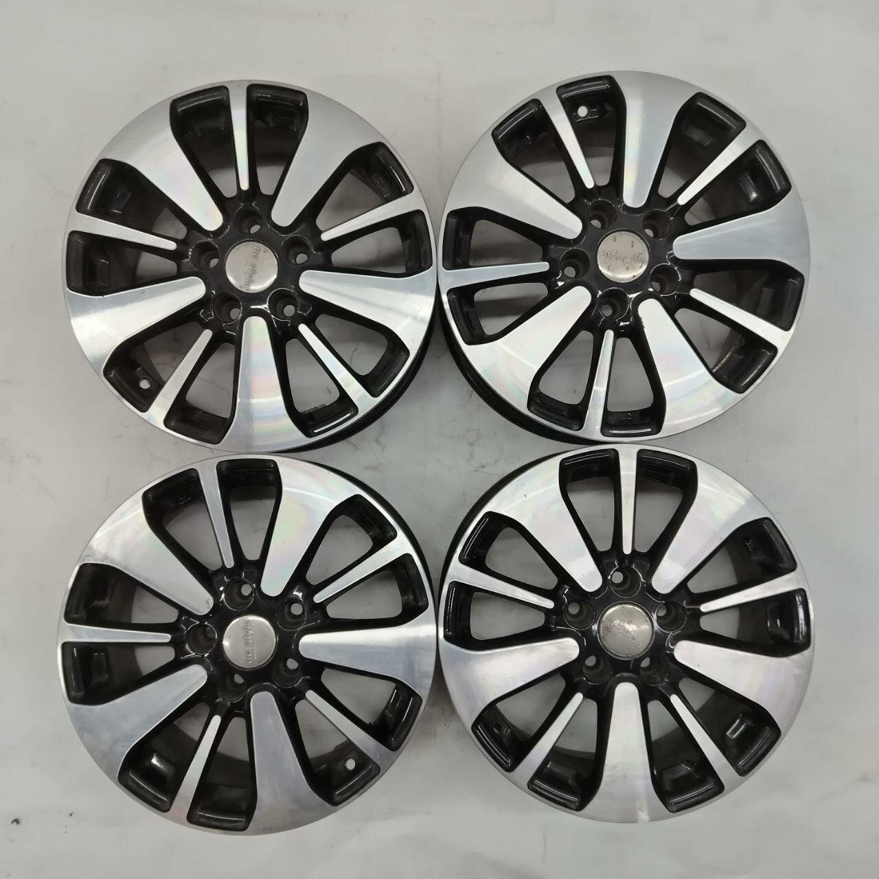 Колесные диски ReStyle 16x6.5 PCD 5x112 D57.1 ET42 (Реплика)