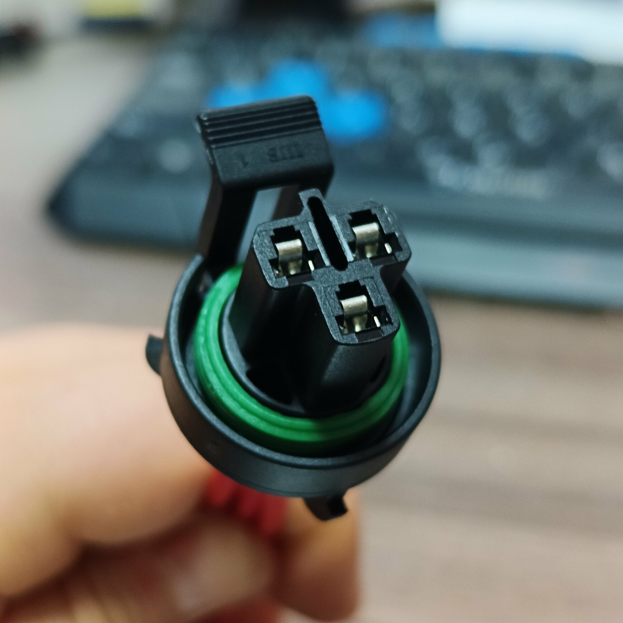 Разъем (штекер) 3 контакта датчика ПДЗ OPEL VAG 2.8mm (без провода!)