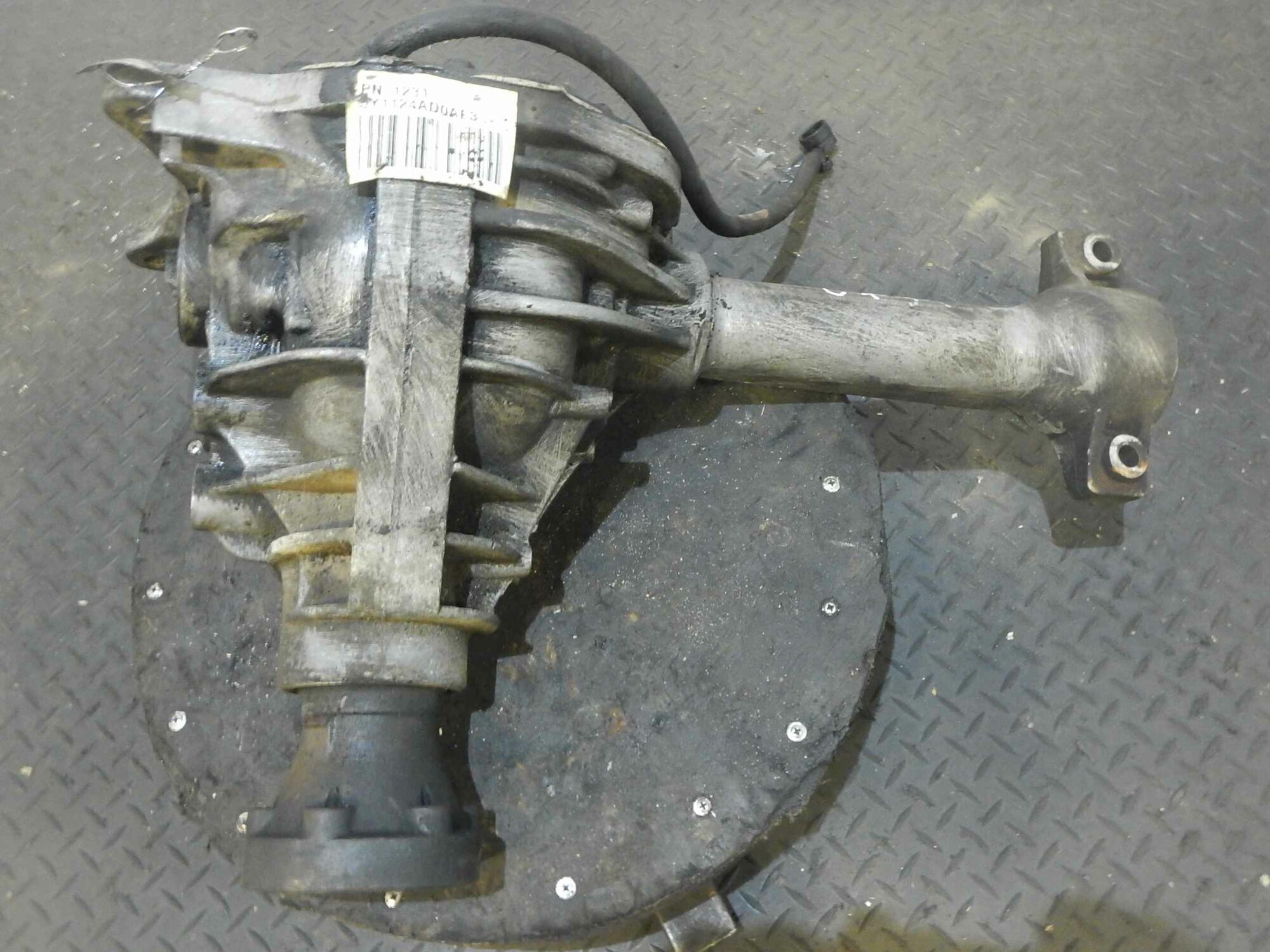 Редуктор переднего моста Jeep Cherokee 3 05066084AD арт. 309316