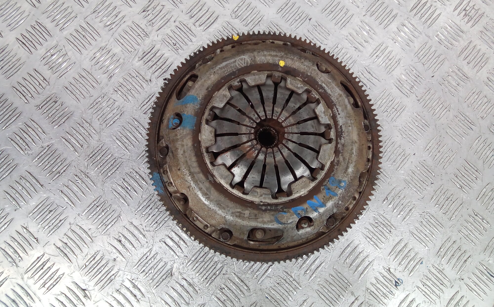 Маховик бензиновый VOLKSWAGEN PASSAT B6