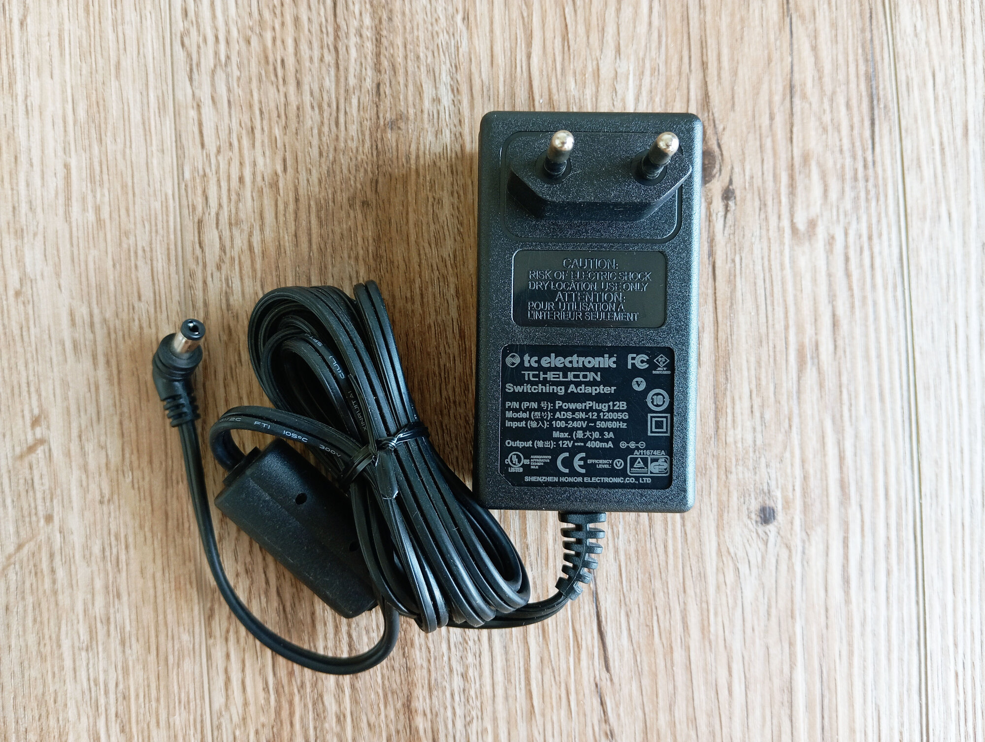 Блок питания TC Electronic 12V 400mA (0.4A) PowerPlug12B ADS-5N-12 12005G