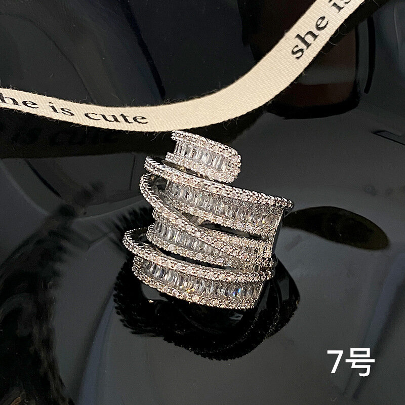 Кольцо, циркон