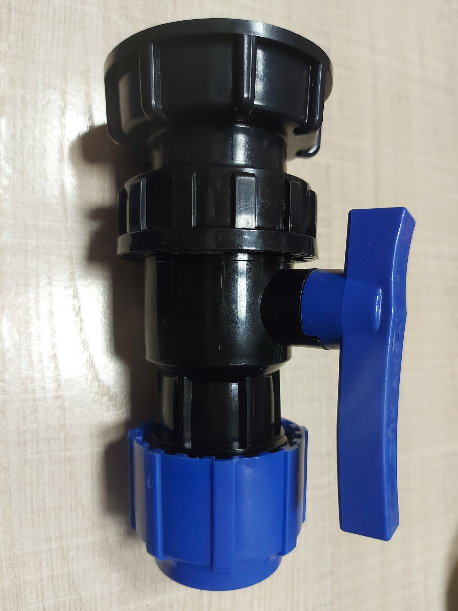 Крышка для еврокуба 60мм с шаровым краном для пнд 25