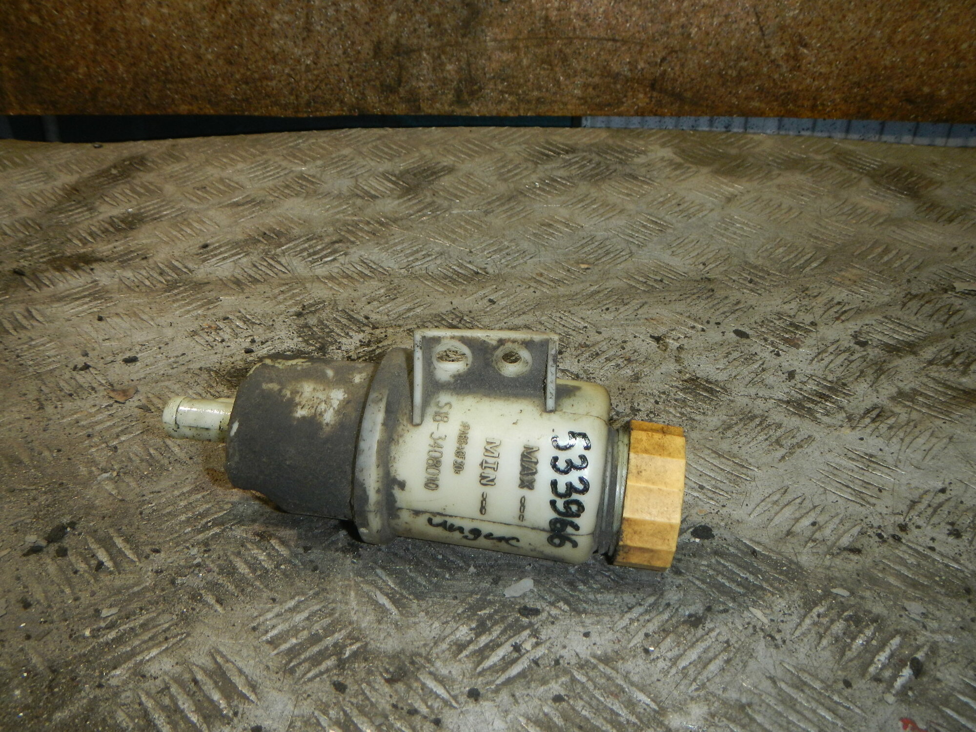 Б/У Бачок гидроусилителя, Chery (Чери)-INDIS (11-15) Chery INDIS (11-15) С крышкой. Без видимых повреждений. 533966 CHERY...