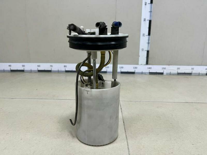 Насос топливный электрический Volkswagen Polo Sed RUS 2011 кат.номер: 6RU919051