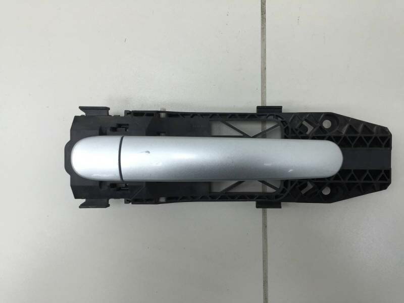 Ручка двери задней наружная правая Volkswagen Polo Sed RUS 2011