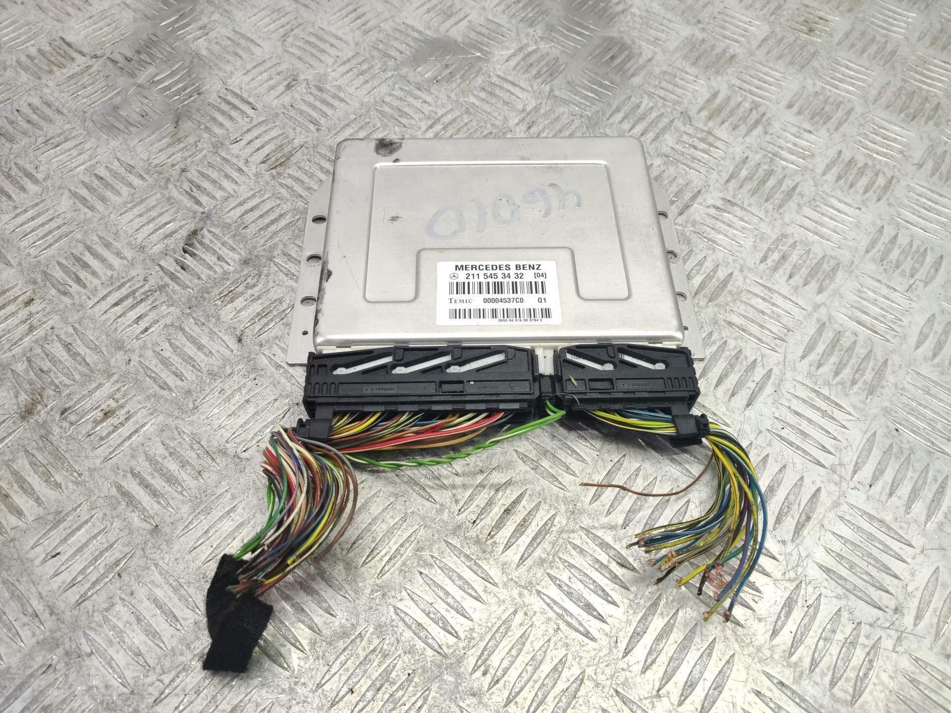 Блок управления пневмоподвеской Mercedes-Benz E W211 2004 2115453432