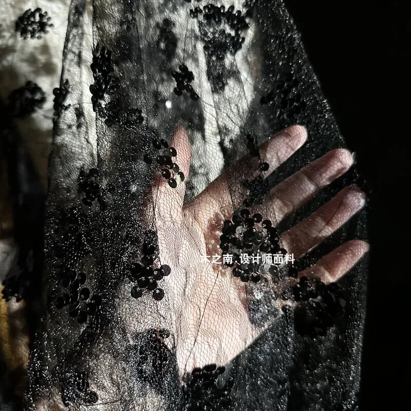 Черная сетчатая ткань с блестками 100% полиэстер черный