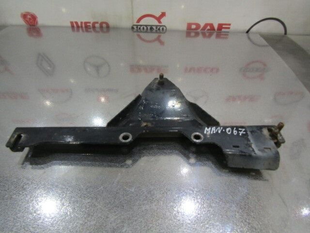 Кронштейн бампера левый MAN TGA