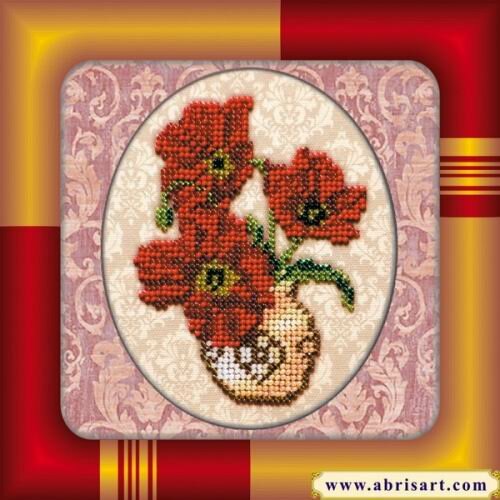 Вышивка бисером Ваза с маками 15x15 см