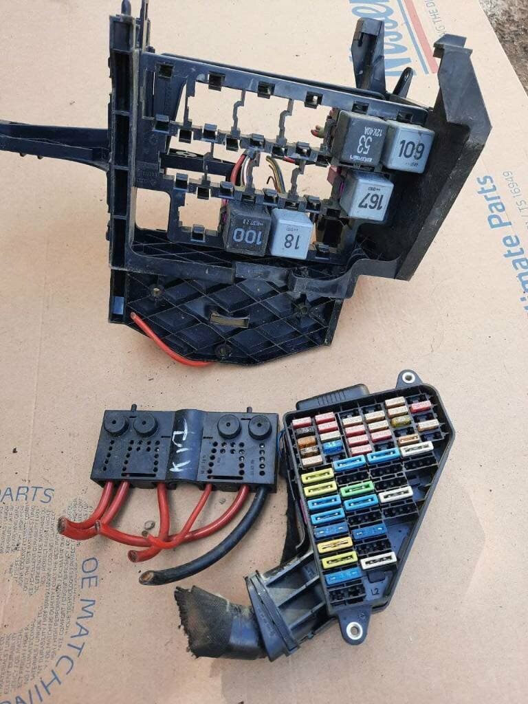 Блок предохранителей SEAT Ibiza 3 2003