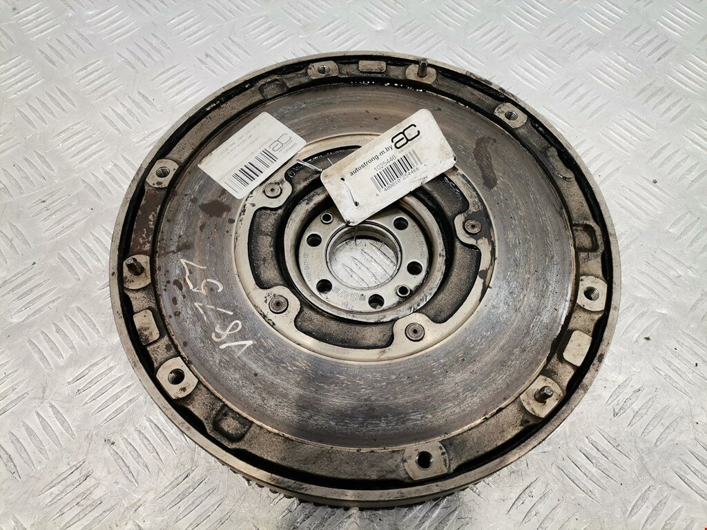 Маховик (демпфер сцепления) Volvo C30 1 31325438 арт. 1025446