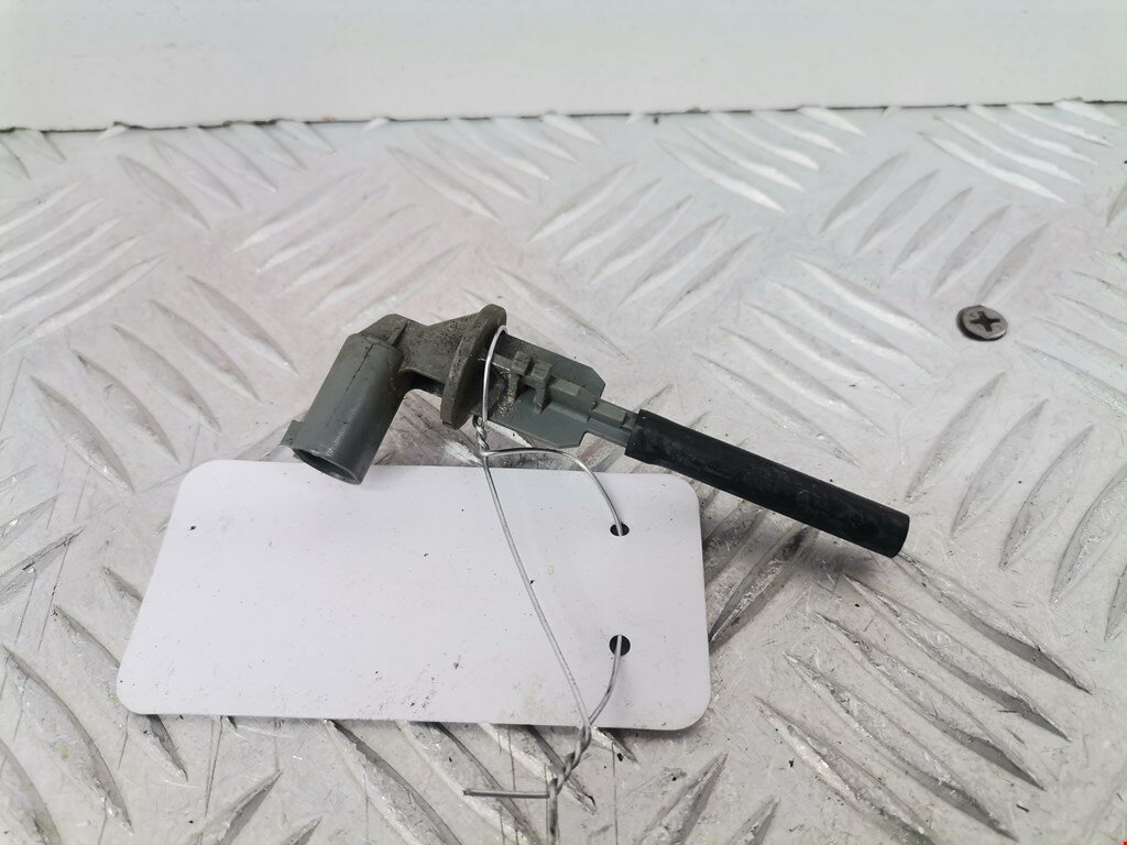 Датчик уровня омывающей жидкости BMW 1-Series (E81/E82/E87/E88) 17137553919 арт. 1920787