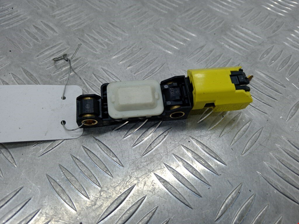 Датчик удара Porsche Cayenne (955/957) 4B0959643E арт. 1732066