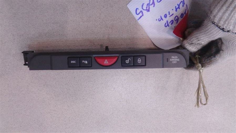 Блок кнопок от Land Rover Discovery 3 2004-2009