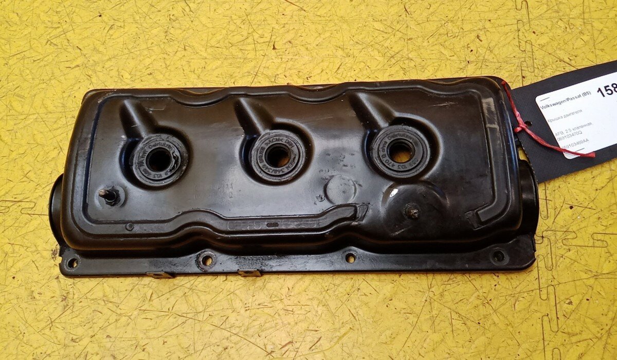 Крышка двигателя Passat (B5) Volkswagen 059103470Q