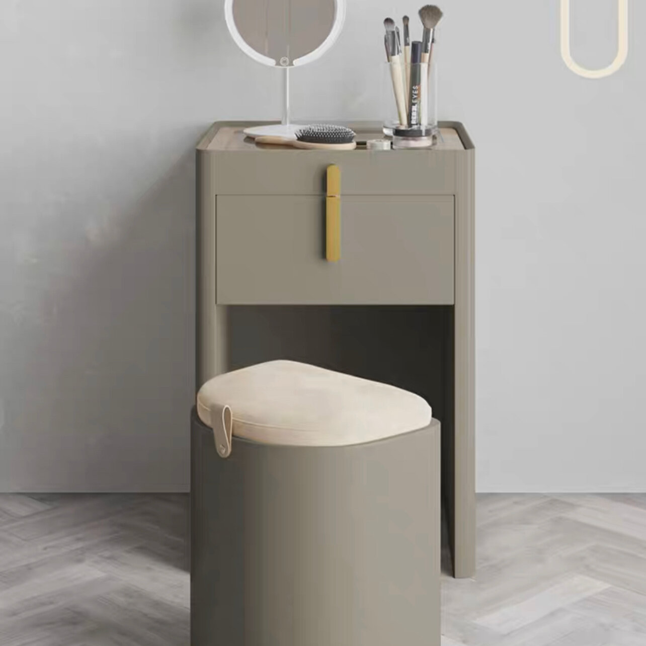 Туалетный стол со стеклянной столешницей Aidan (Столик)