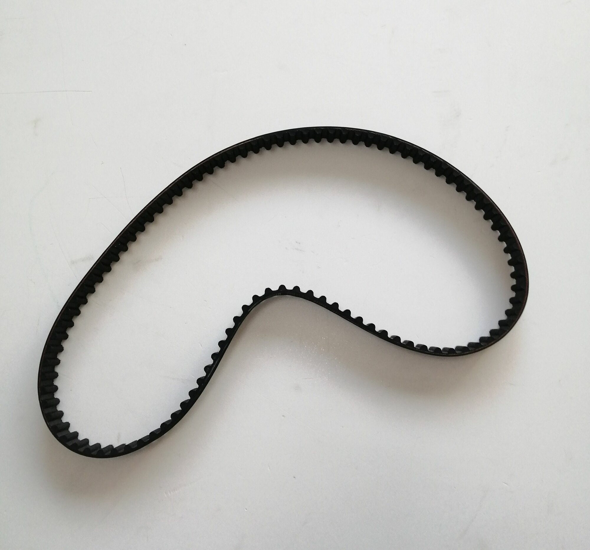 Ремень ГРМ GATES Chery Bonus, Very A13 [1.5 16V 5MT хетчбэк]