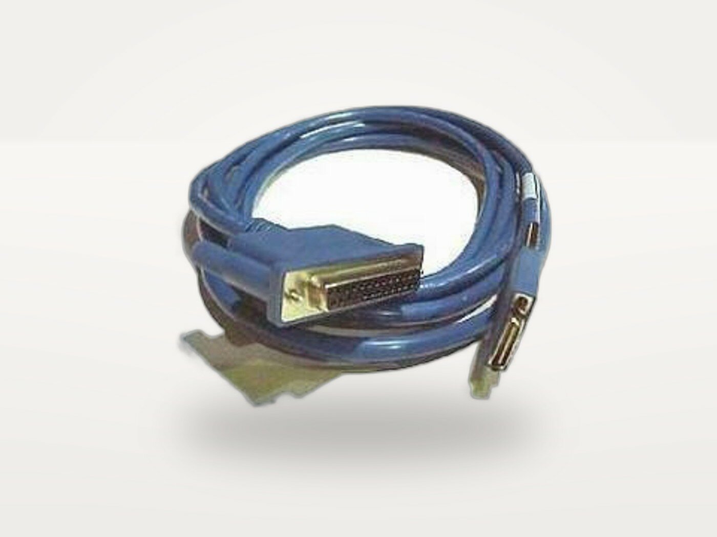 Кабель CISCO CAB-SS-232FC Cisco RS-232 Cable, DCE Female to Smart Serial, 10 ft (3m)
