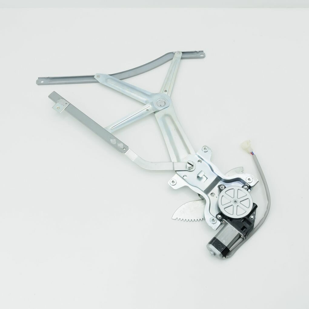 Механизм стеклоподъемника с мотором в сборе, 24V TOYOTA DYNA/HINO 300 с 2002-2011 г правый, API