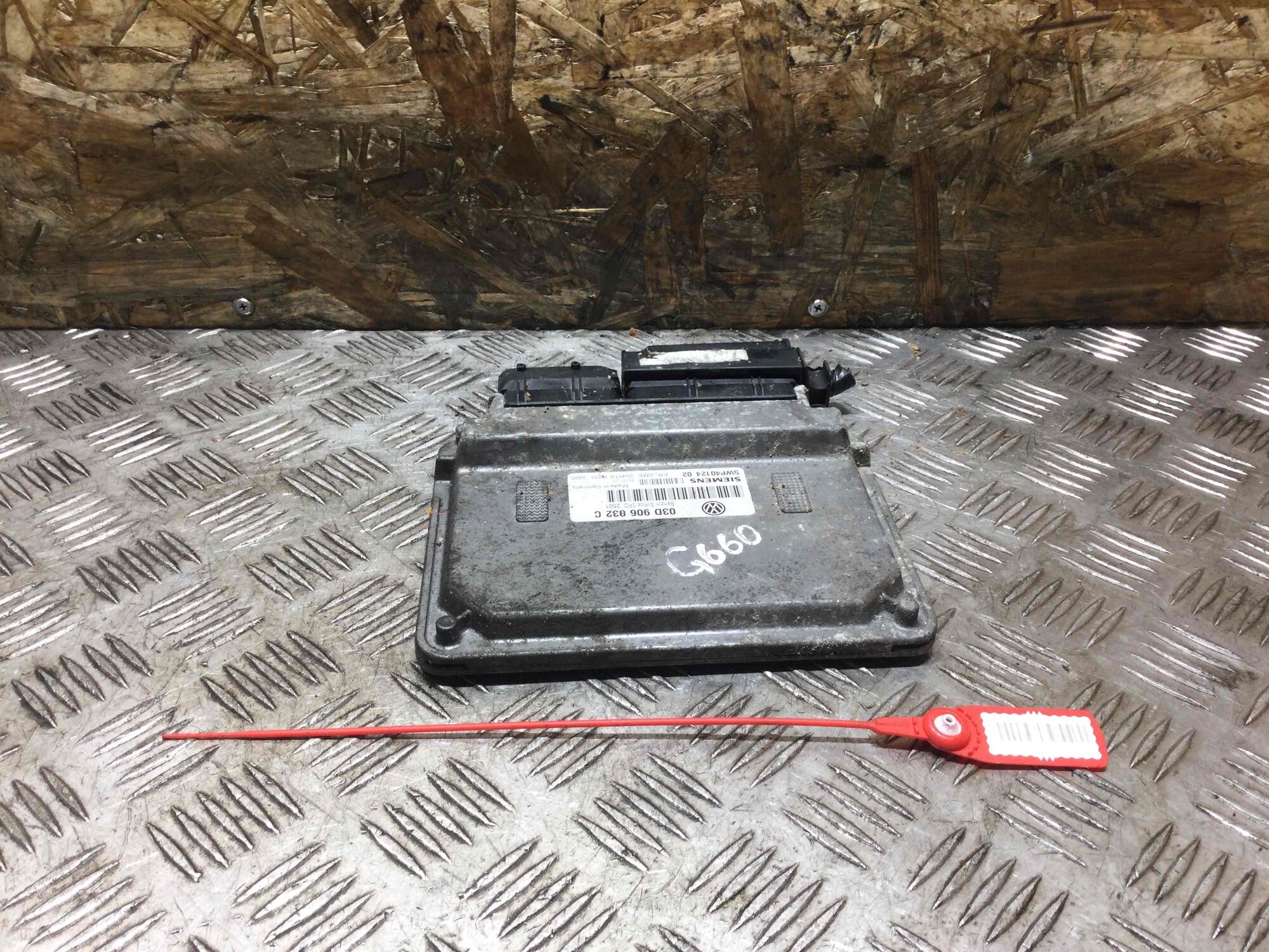 Б/У Блок управления двигателем Volkswagen Polo 3 поколение (1994-2001) 2000 г.