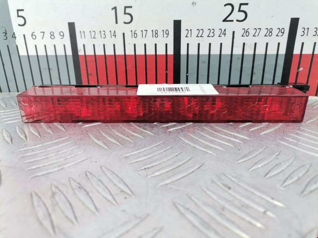 Фонарь дополнительный тормозной (стоп-сигнал) Ford Mondeo 3 1151768 арт. 1917486