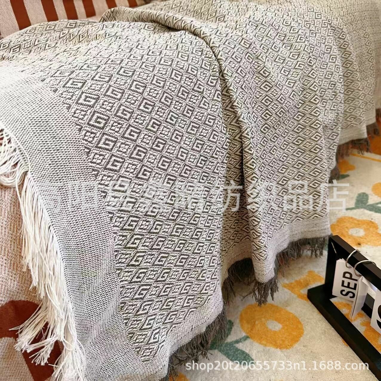 Французская романтическая накидка на диван 90x180 см антипылевая защита, декоративный плед! Для односпальных диванов и кресел