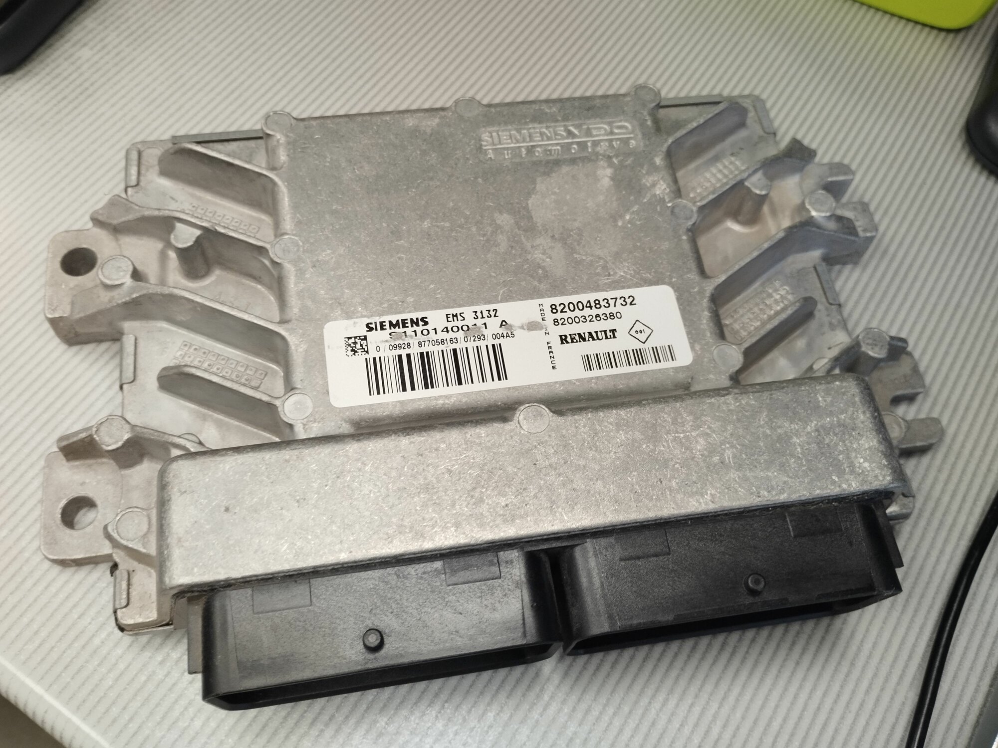 8200483732 Блок управлением двигателя (ЭБУ) RENAULT LOGAN