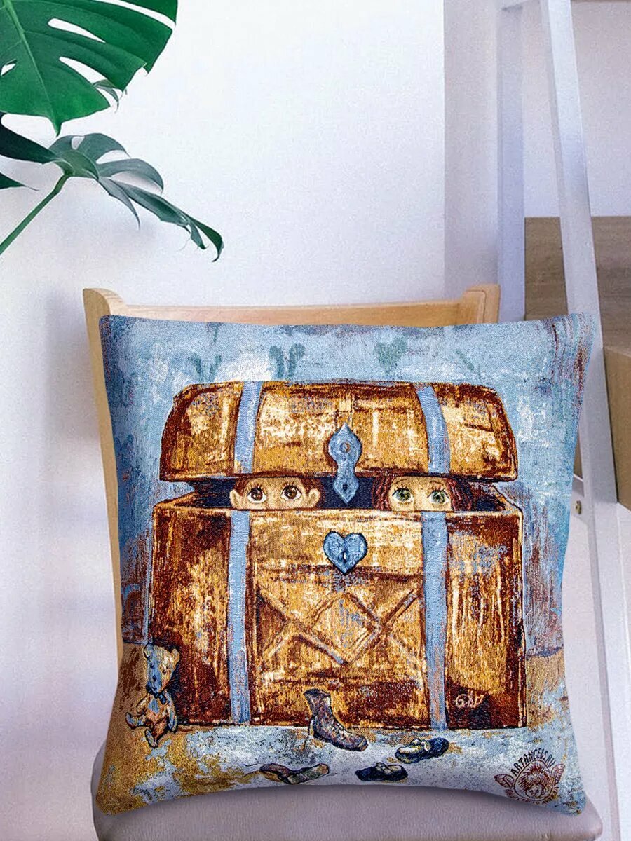 Гобеленовая наволочка 45х45 см. автор Нино Чакветадзе