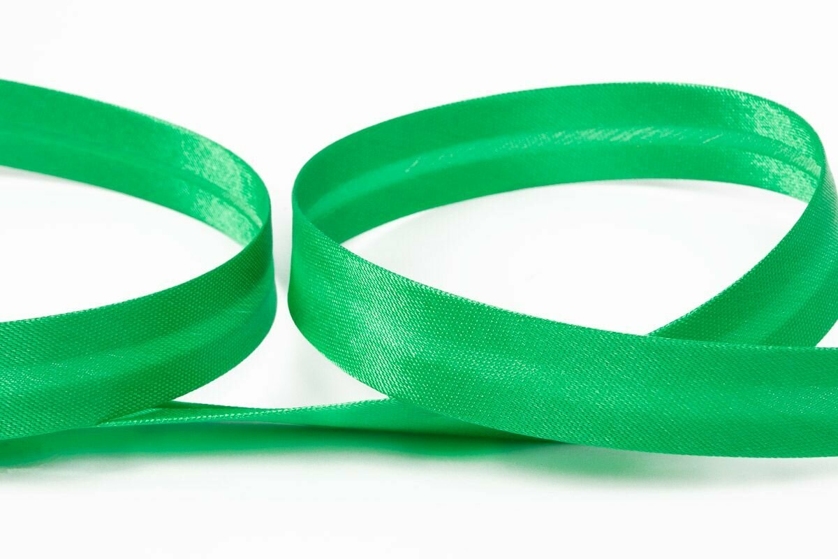 Косая бейка "Gamma" GK-15P 14 - 15 мм 132 м 1 м №124 яр. зелёный