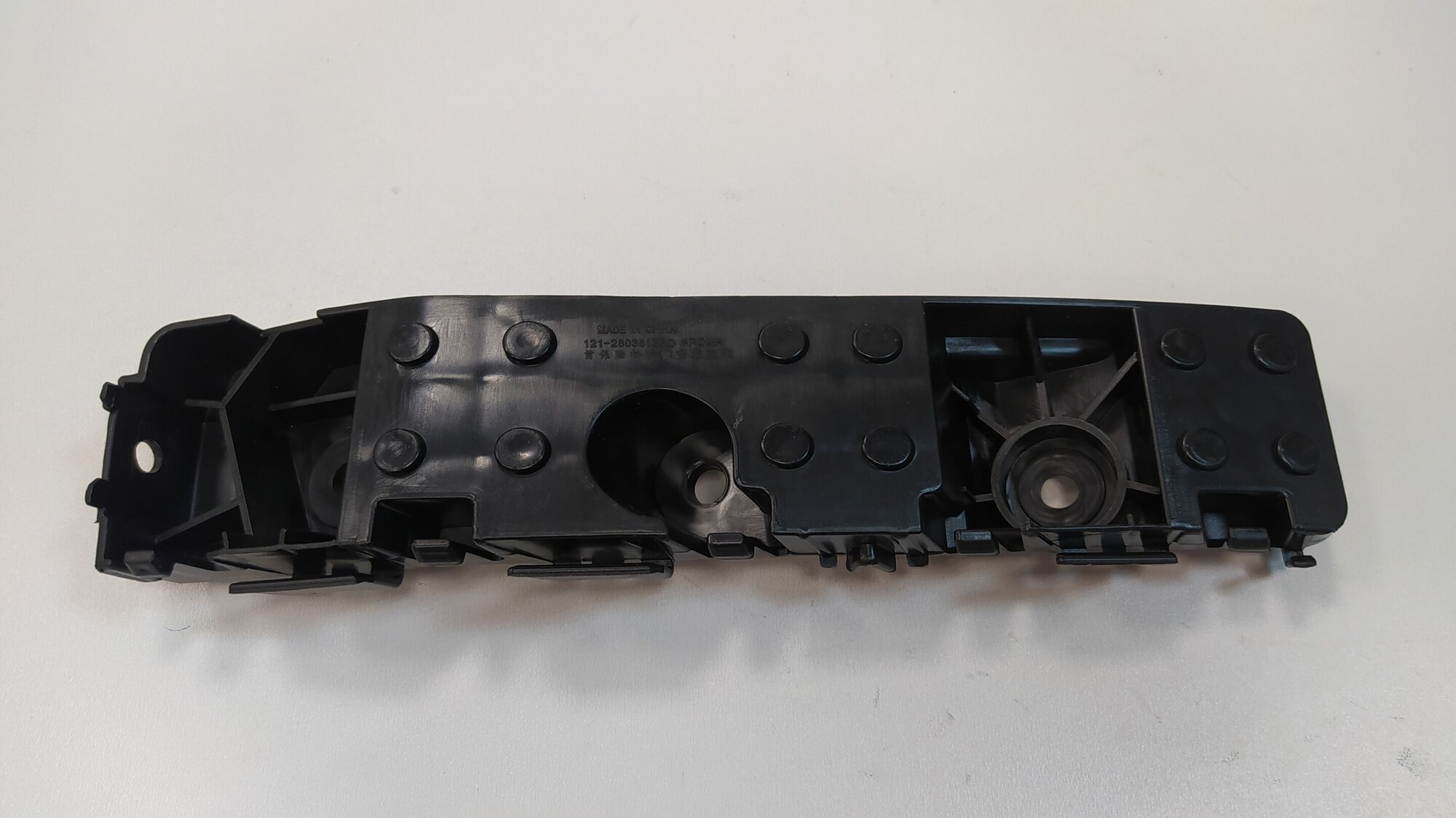 Кронштейн бампера переднего левый Chery Tiggo 5 FL (2016-2020) [2.0 16V CVT внедорожник] T212803611BD