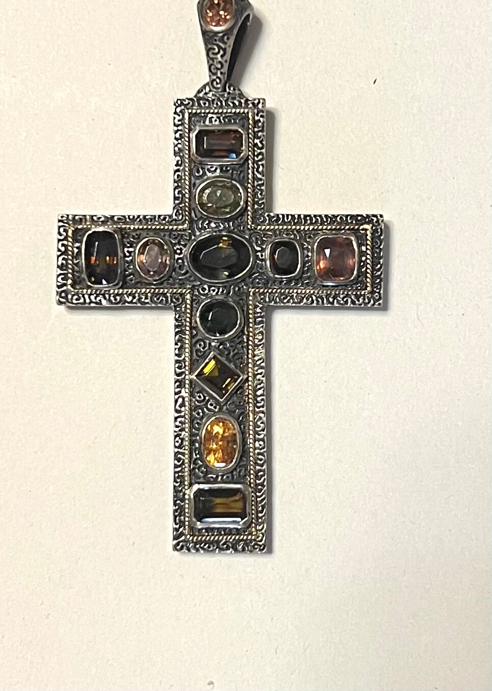 Крестик, турмалин