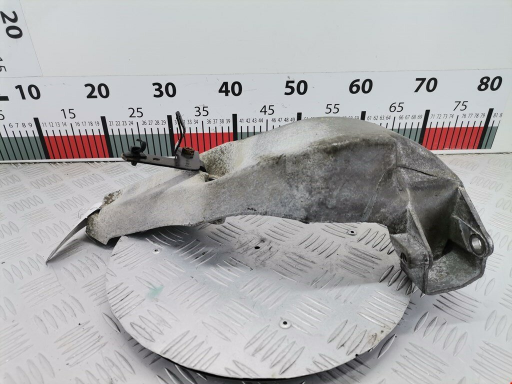 Кронштейн (крепление лапа) двигателя Opel Vectra B 24449617 арт. 2039136