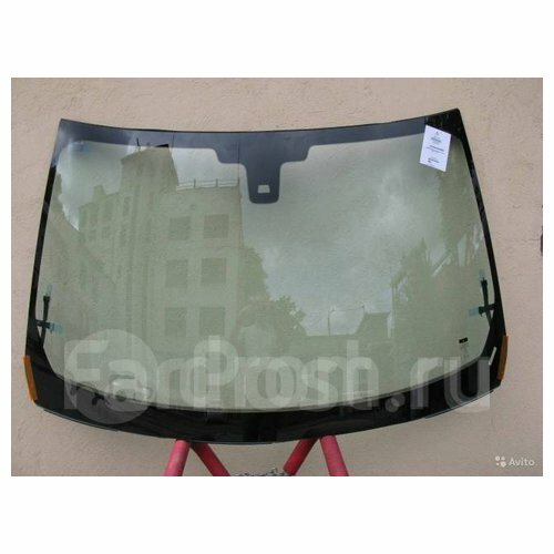 Стекло лобовое LC Land Rover lr079645